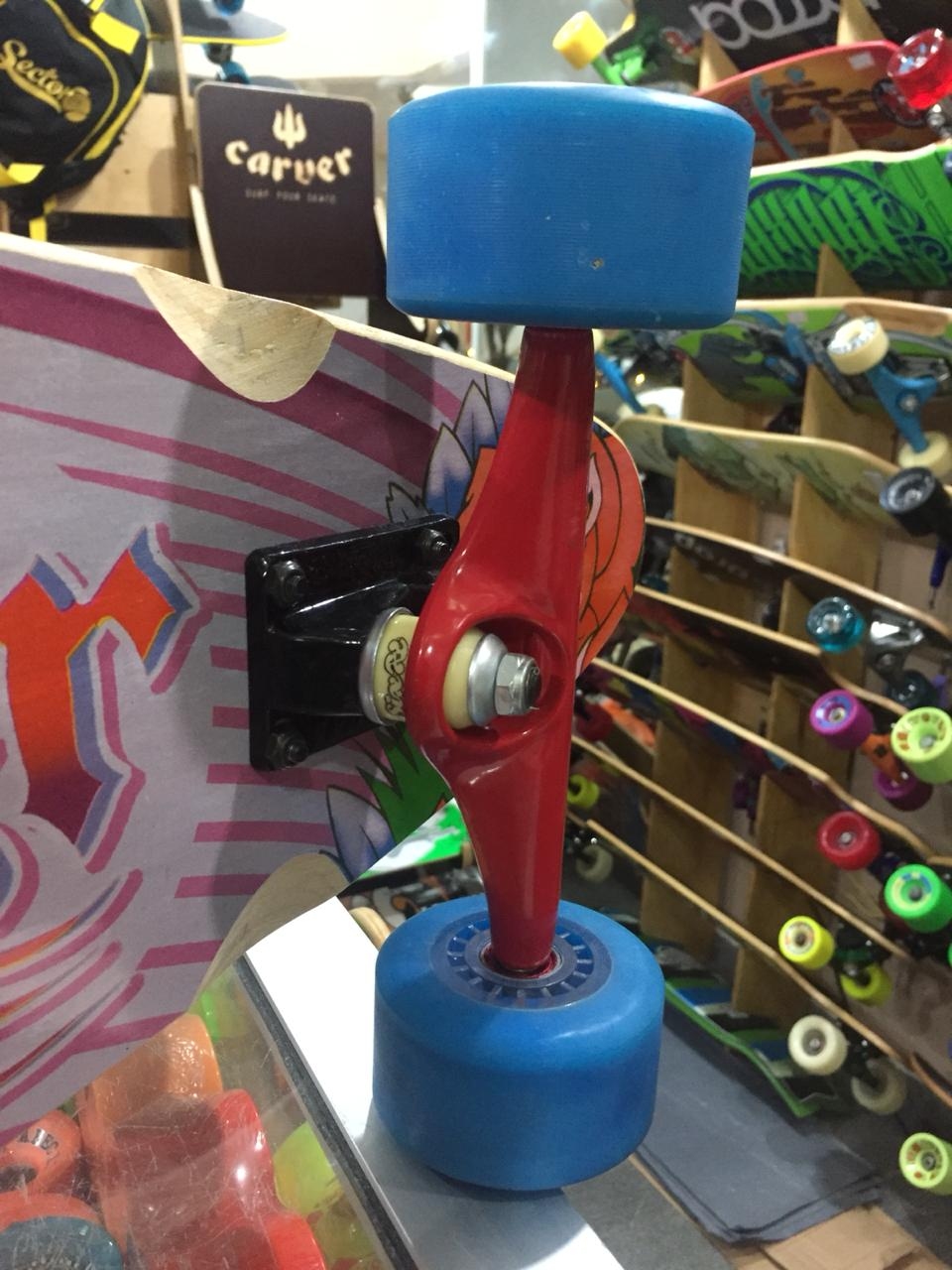 Venda de Skates Completos - Skate Completo Longboard Tracker Red Logo